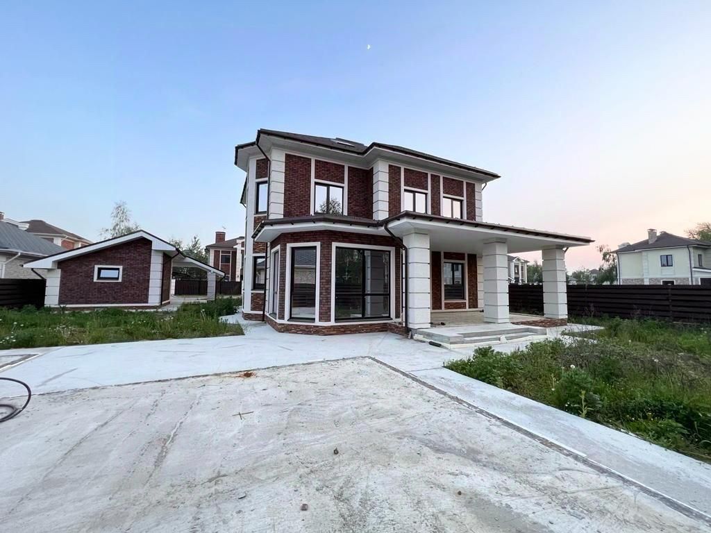 Купить дом 300м² Москва, ТАО (Троицкий), Шарапово деревня, Усадьба ...