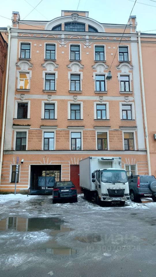 Купить четырехкомнатную квартиру 126.9м² ул. Лабутина, 36, Санкт ...
